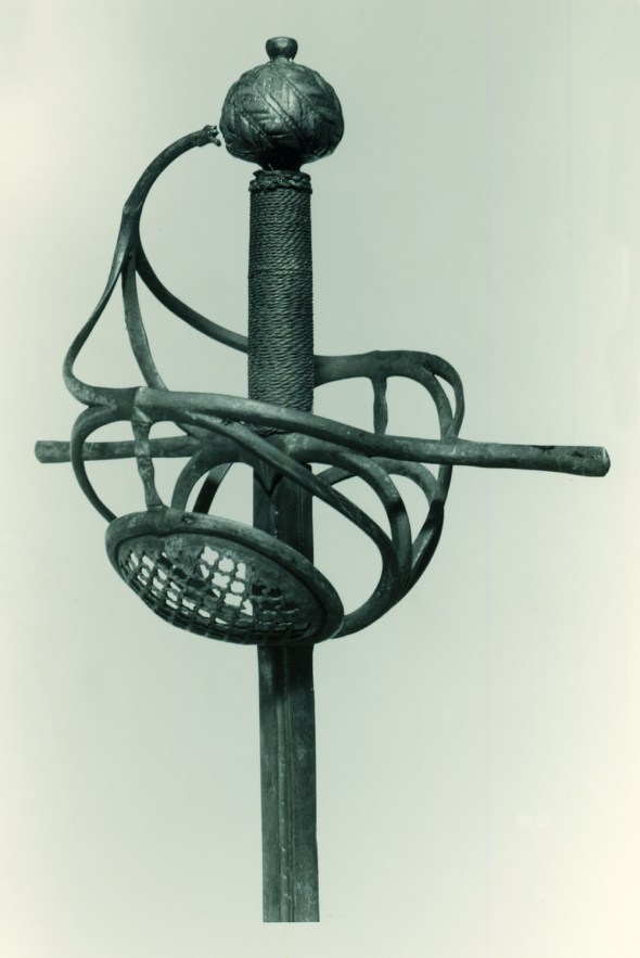 La Espada Ropera – AuroSwords